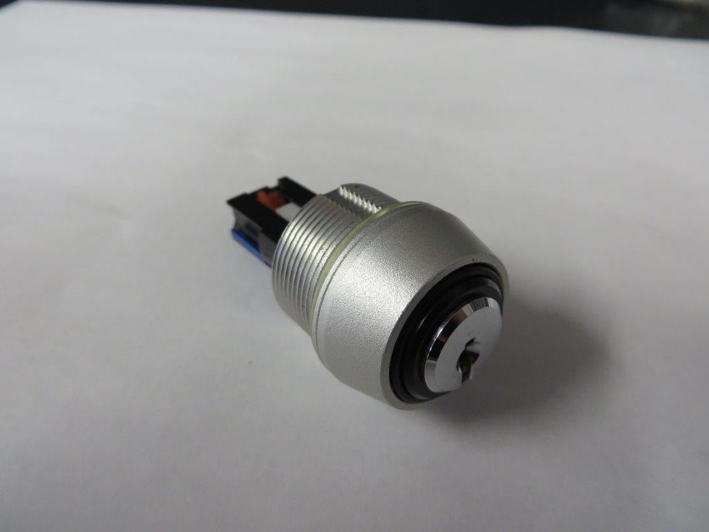 Main switch 0R (TH25) horizontal bestellen - Hetronic