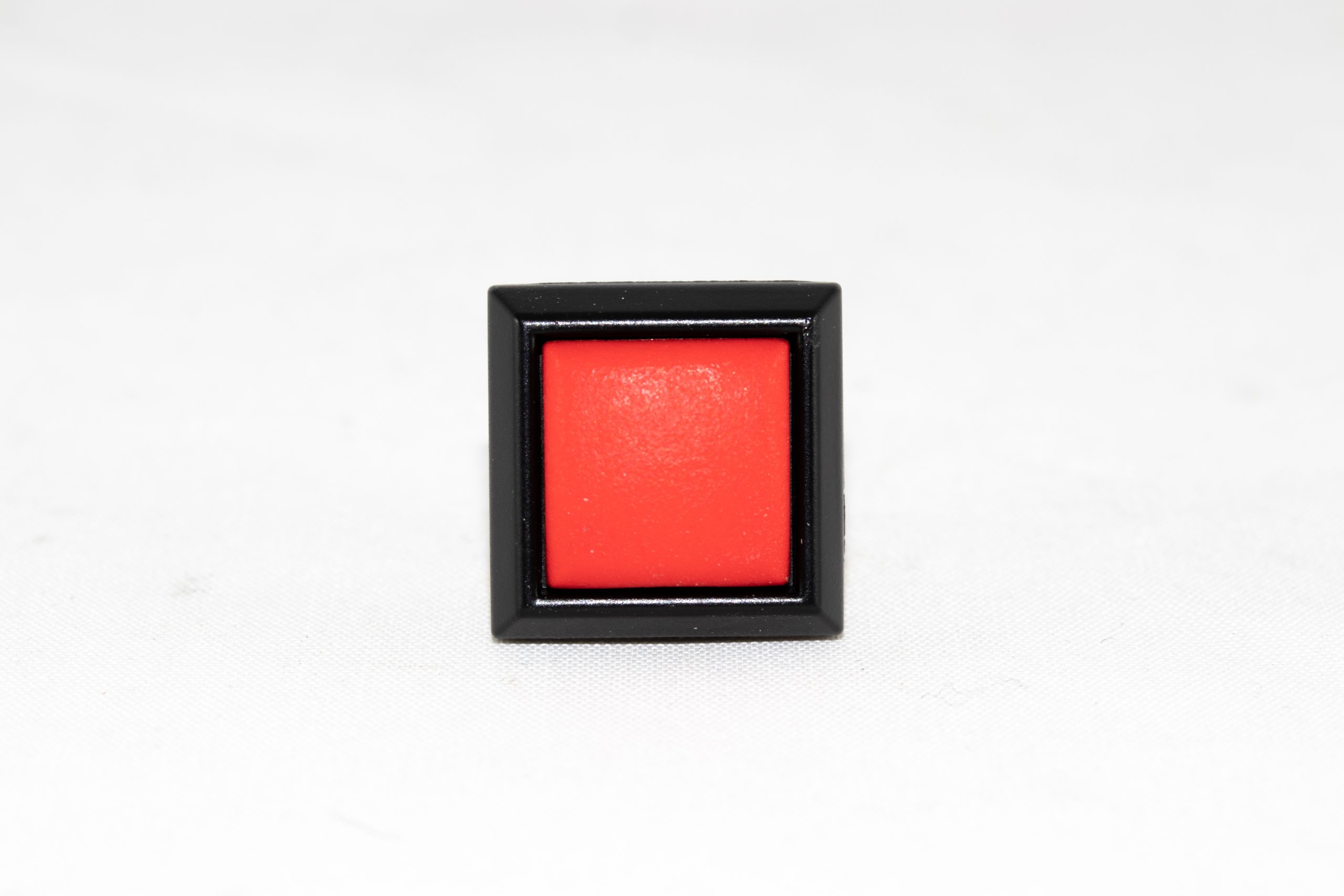 Push button square red bestellen - Hetronic
