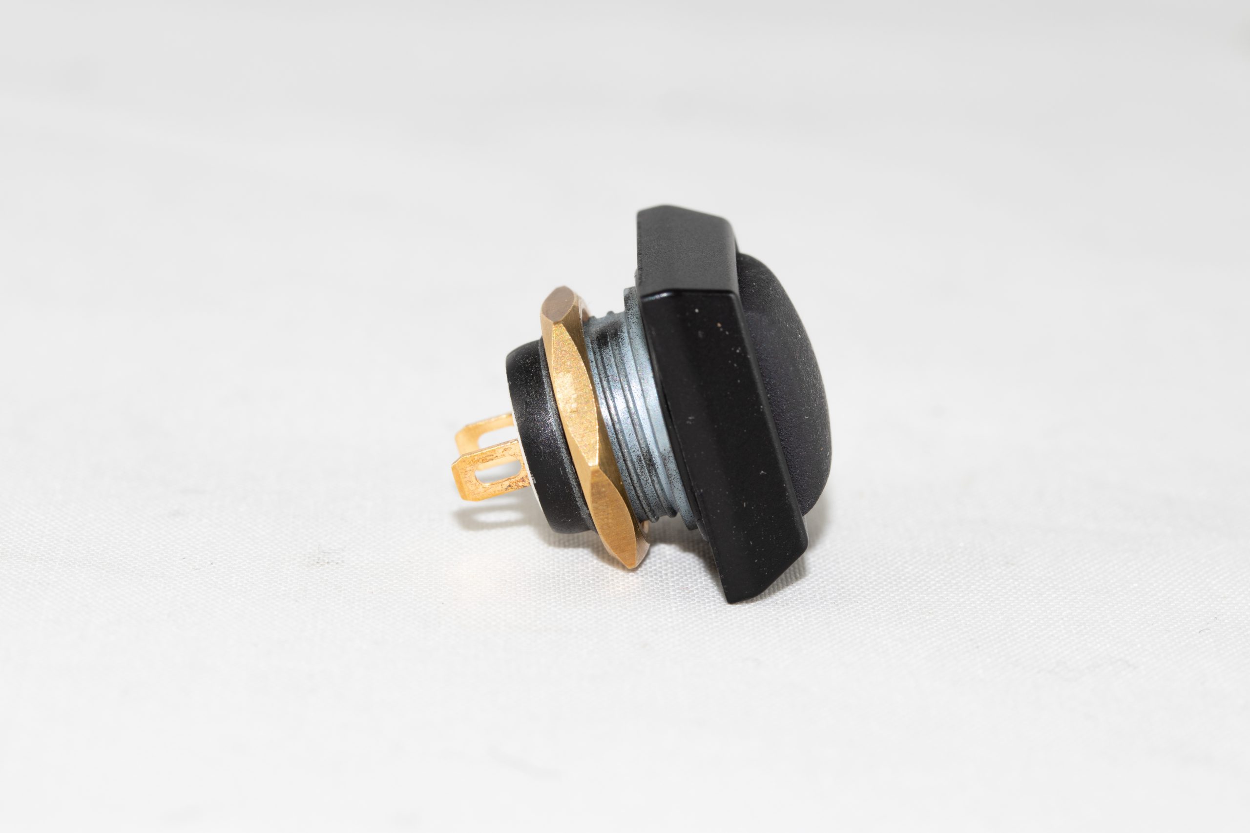Push button square black bestellen - Hetronic